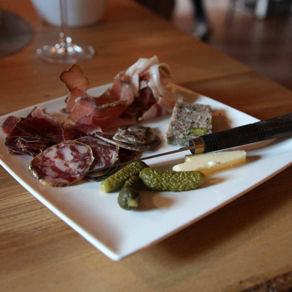 restaurant du buron de cap combattut | buron aubrac cap combattut